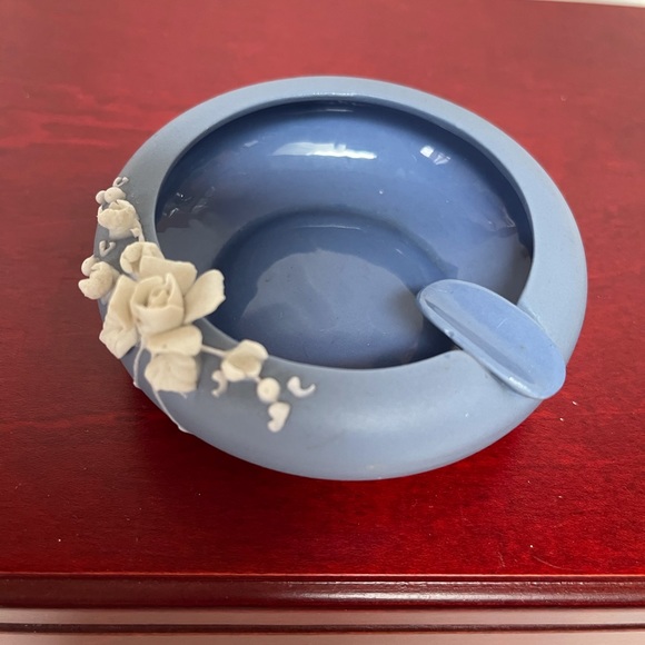 Lefton | Accents | Vintage Blue Lefton Ashtray With Flowers | Poshmark